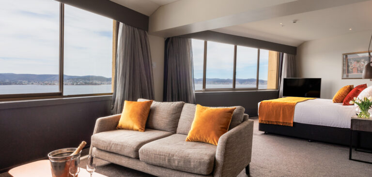 Book Accommodation In Hobart, Tasmania | Wrest Point Hotel